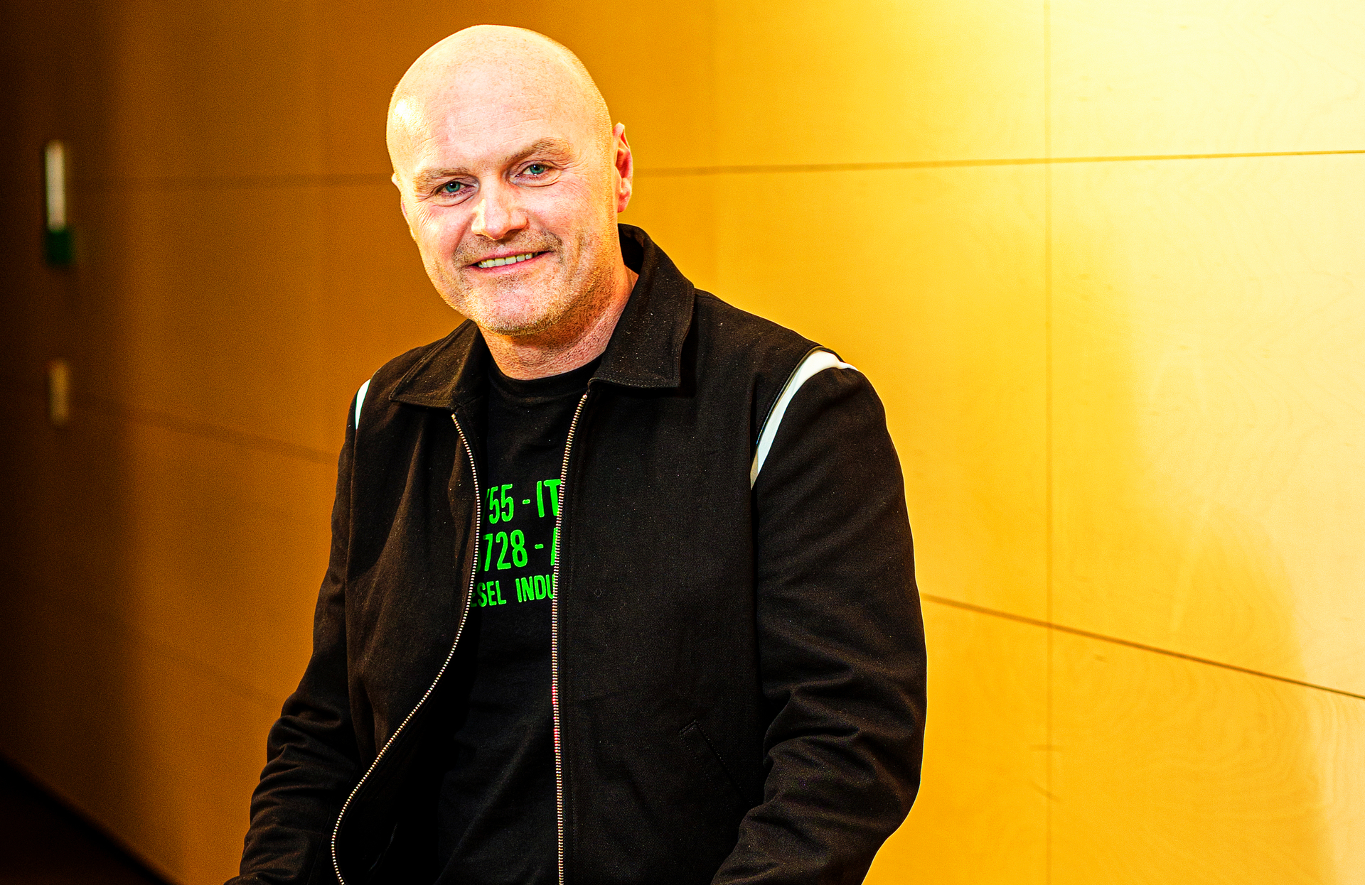 Hoe de droombaan van Songfestival-eindredacteur Gerben Bakker in rook ...